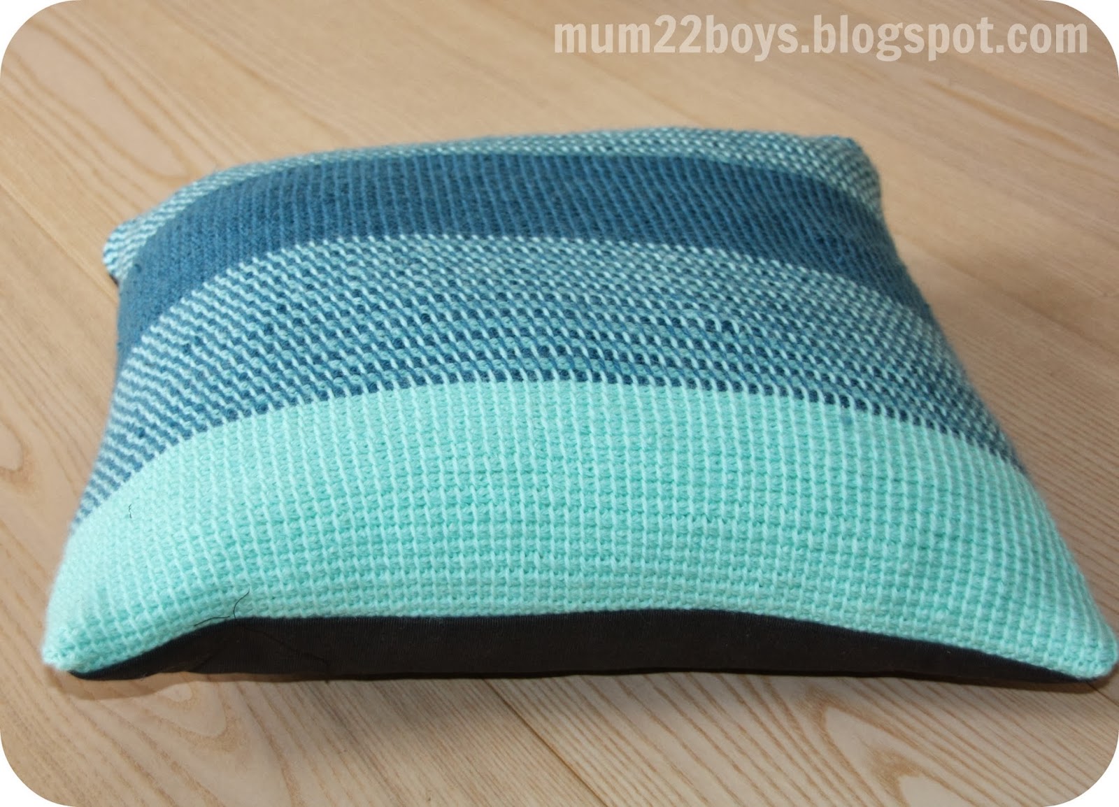 Mum 2 2 boys: En hakket pude...