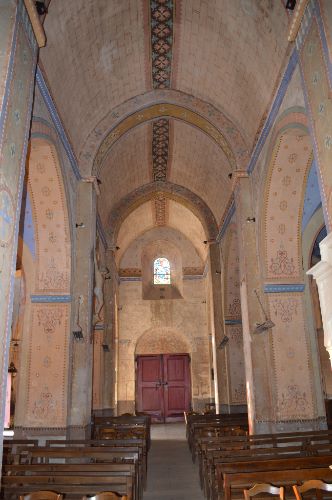 Romaanse kunst en architectuur: Eglise Saint-Denis te Chemilly (Allier 03)