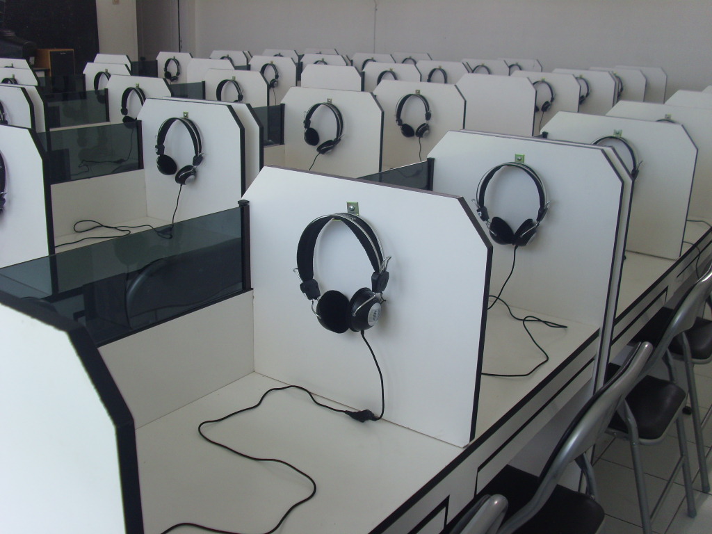 Produksi Lab Bahasa: Service Lab Bahasa