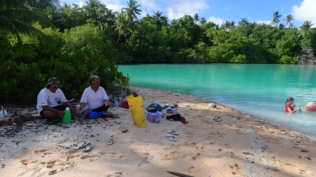 Crawshaw's Tokelau adventure: Fenua Loa- beautiful photo's. July ...