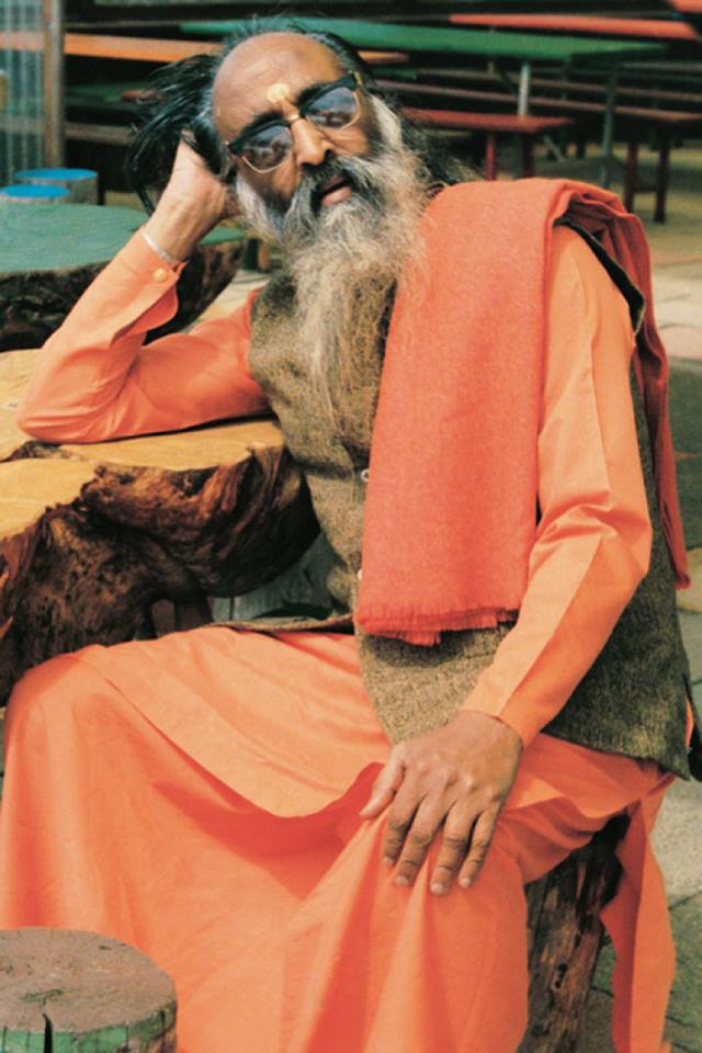 MUNDAKOPANISHAD : CHAPTER-3. SECTION-2. Mantram-9. ( Knower of Brahmam ...