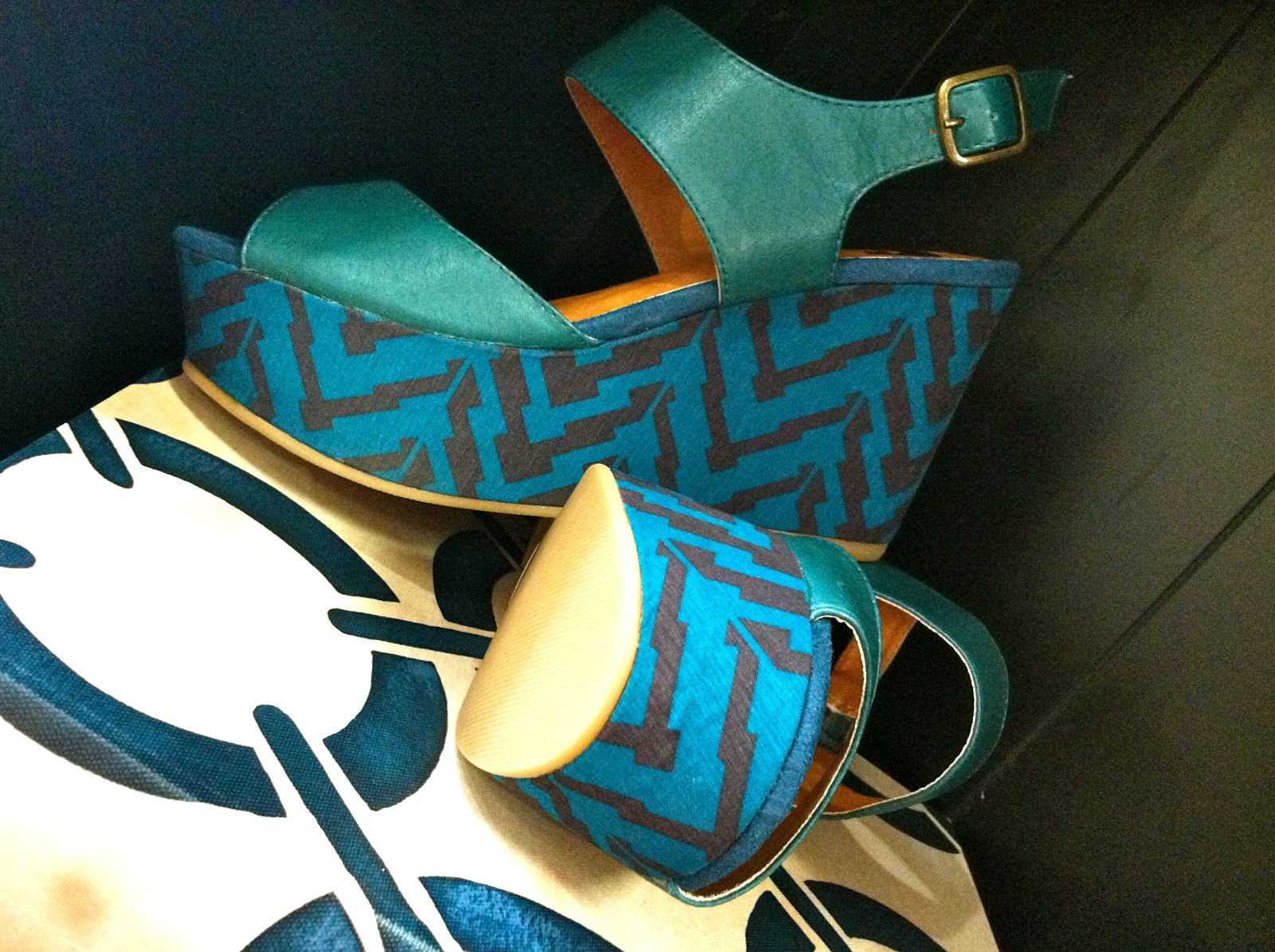 The Rage & The Elle. In Real Life.: Chevron Wedges-- Steal of a Deal!