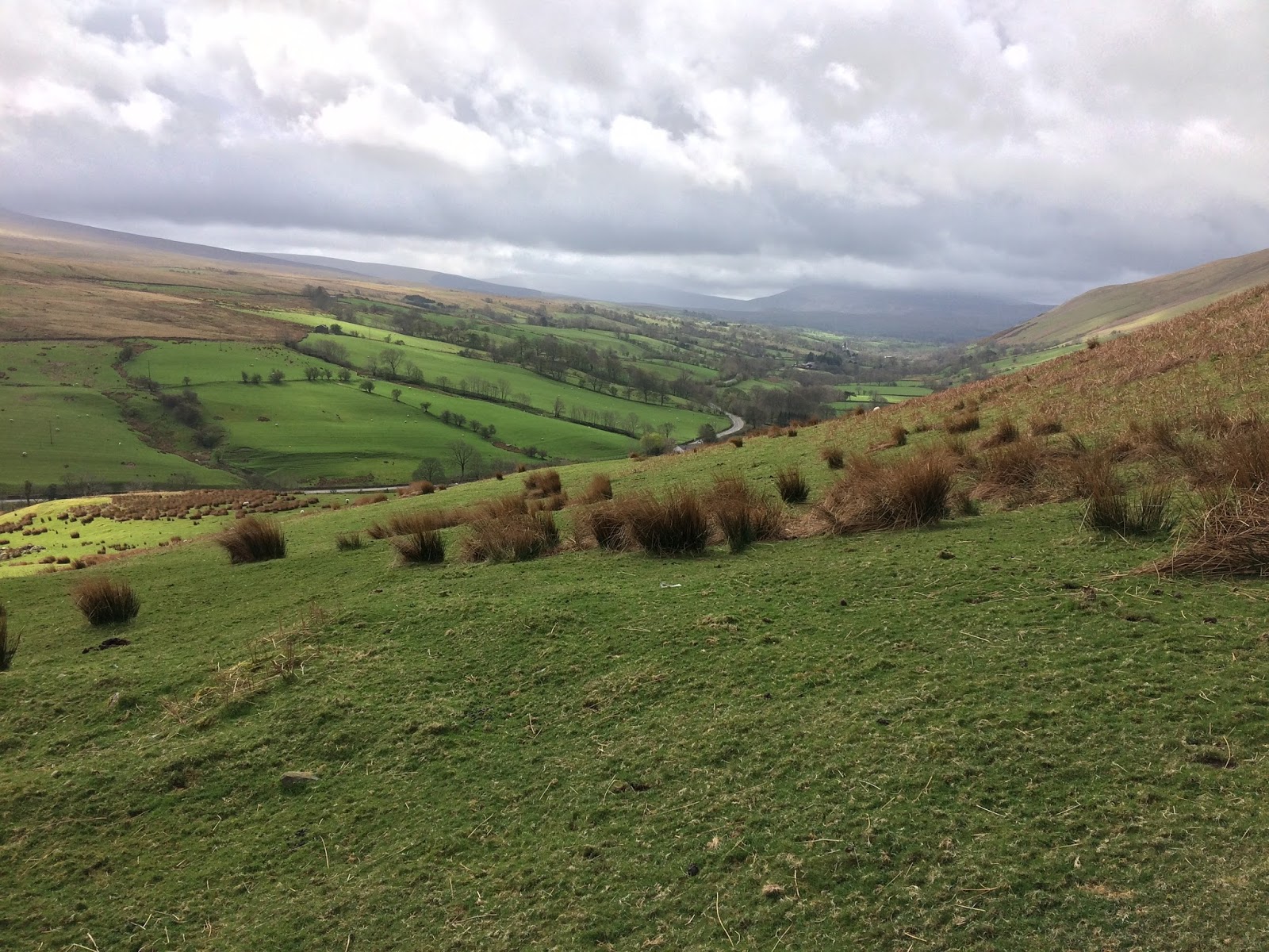 Yorkshire Dales mountains, fells & hills, by Mark Reid: Yarlside (639m)