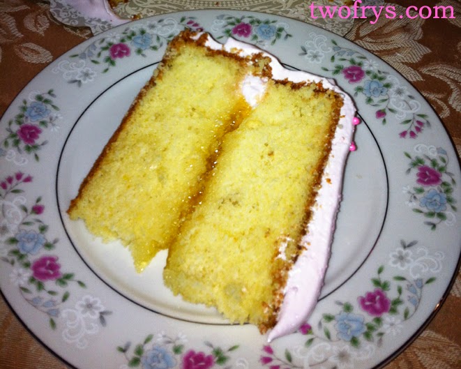 Two Frys: Dominican Cake