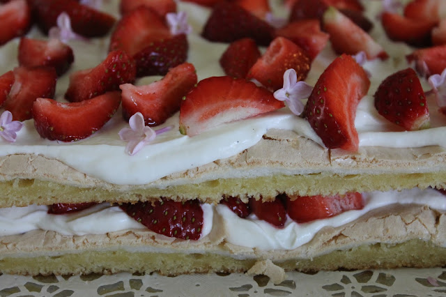 Tarun Taikakakut: Britakakku