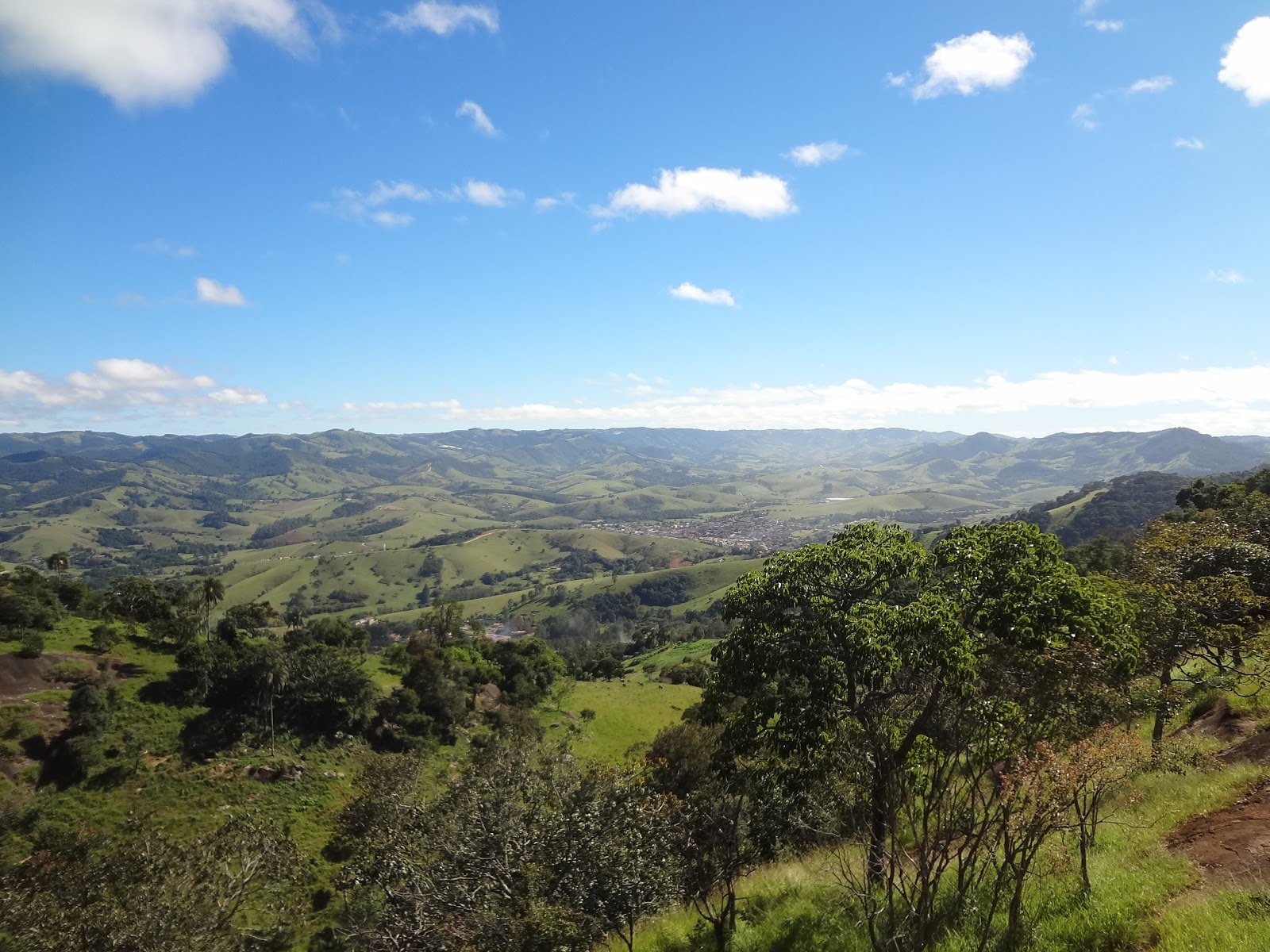 Pé de Natureza: Pedra Chata em Itapeva, o pico pra relaxar - MG