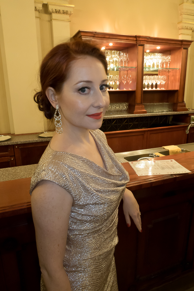 Elegant 40: Classical Music Concert Outfit