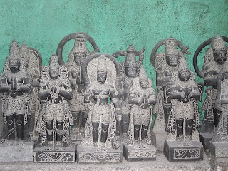 M2 MM1 S4 : Individual Project: Incredible Stone Sculpture Market of ...