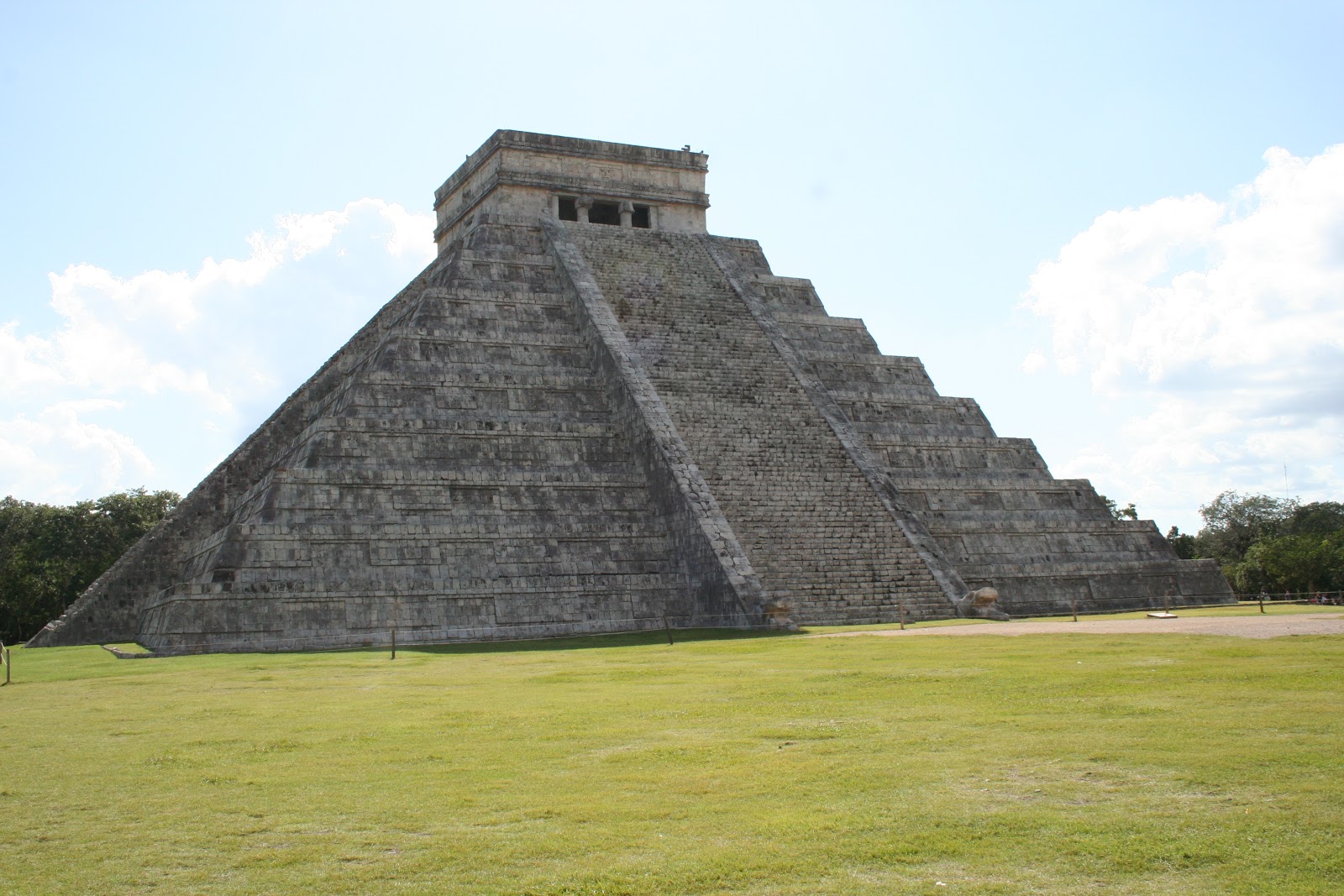 ANTROPOLOGÍA EN EL LABERINTO: Cultura Maya – Chichén Itzá