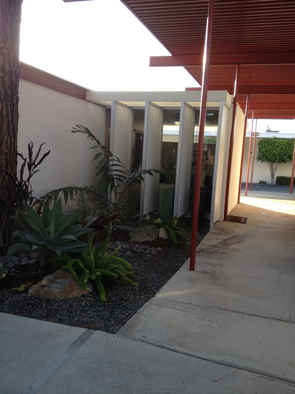 a neutra with nine lives in newport beach | mid-century modern remodel