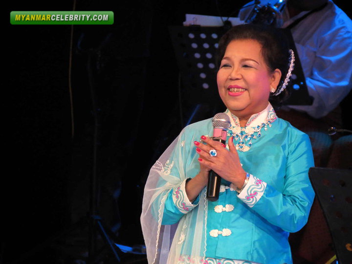 PHOTO: Classic Mar Mar Aye's Solo Music Show in Yangon | Myanmar Singer ...