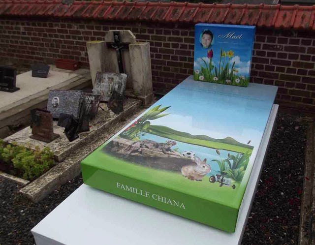 Lapidas para tumbas personalizadas | Historias increibles