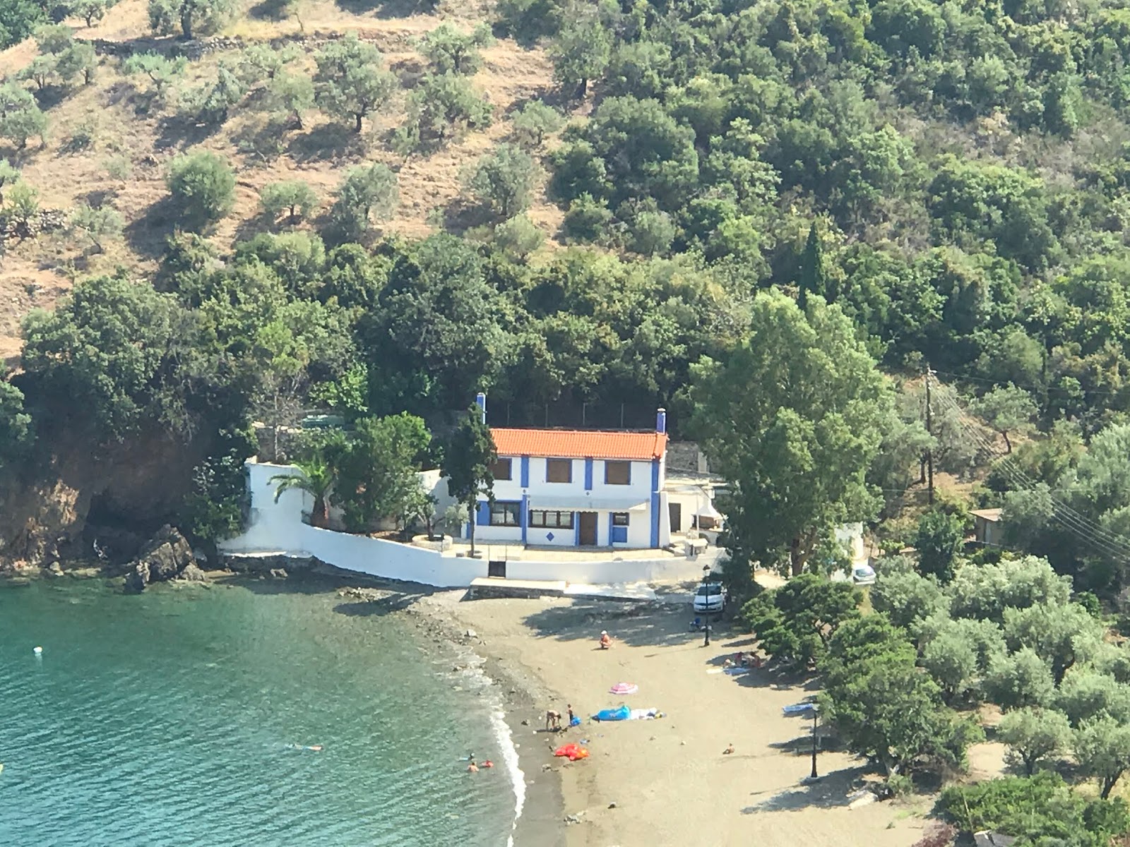 ORTHOLOGIKA: ΘΙΟΠΑΥΤΟ : ΤΟ VIRAL ΣΠΙΤΙ ΣΤΗΝ ΑΜΜΟ ΠΟΥ ΕΙΝΑΙ ΠΑΡΑΝΟΜΟ ΚΑΙ ...