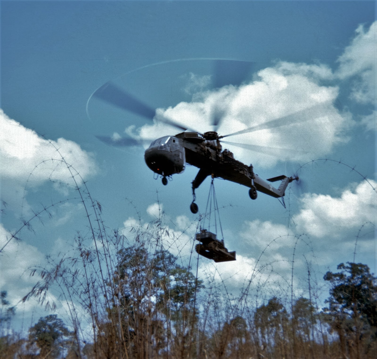 Snapshots from the Vietnam War: Sikorsky Skycrane