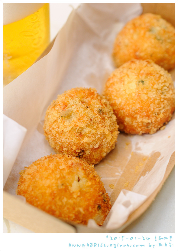 [Food] Uh-mook (어묵, Korean fish cake) ~ peacebreeze