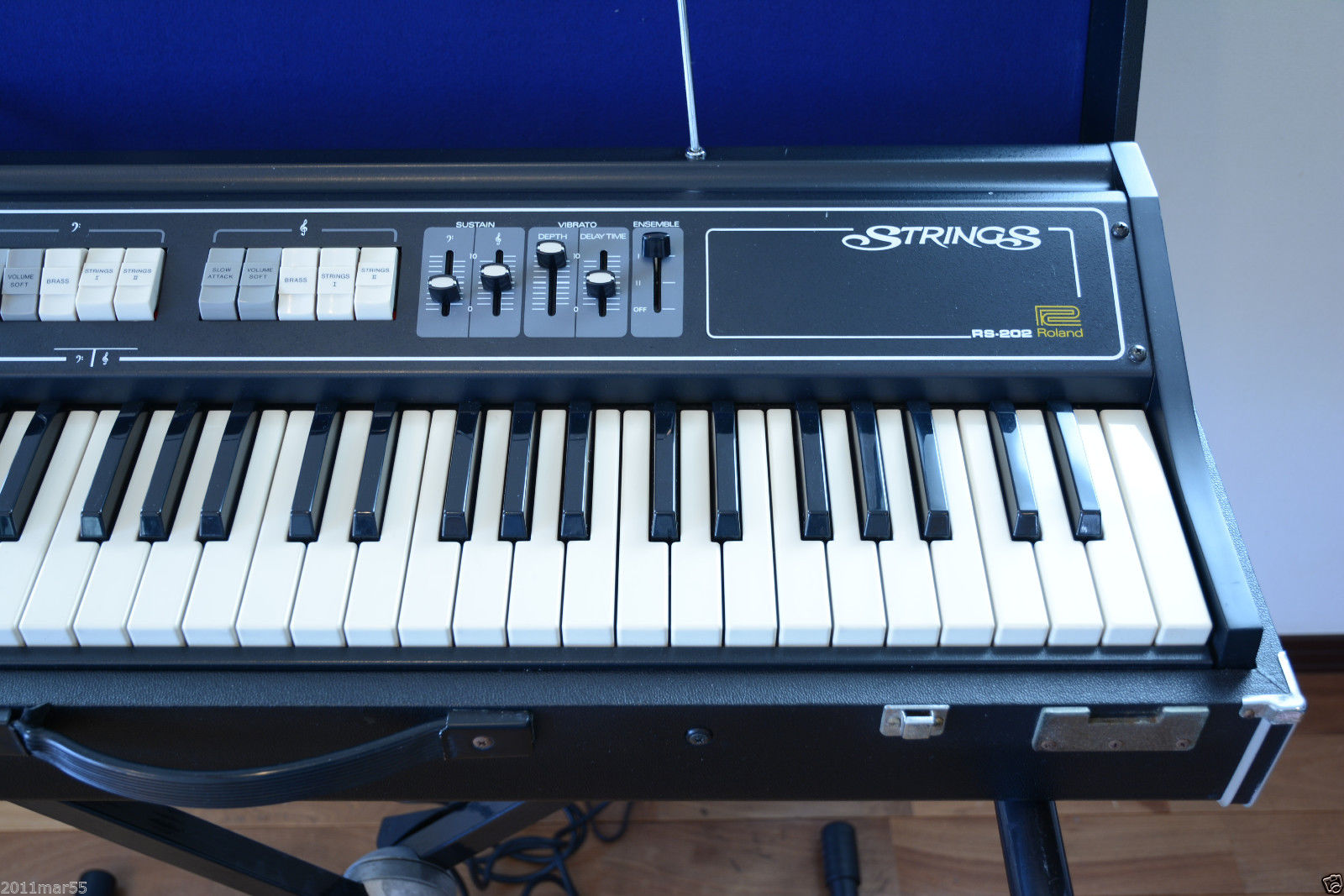 MATRIXSYNTH: Roland RS-202 Strings SN 633008