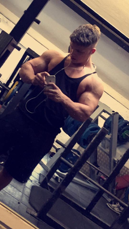 the beauty of male muscle: Josh