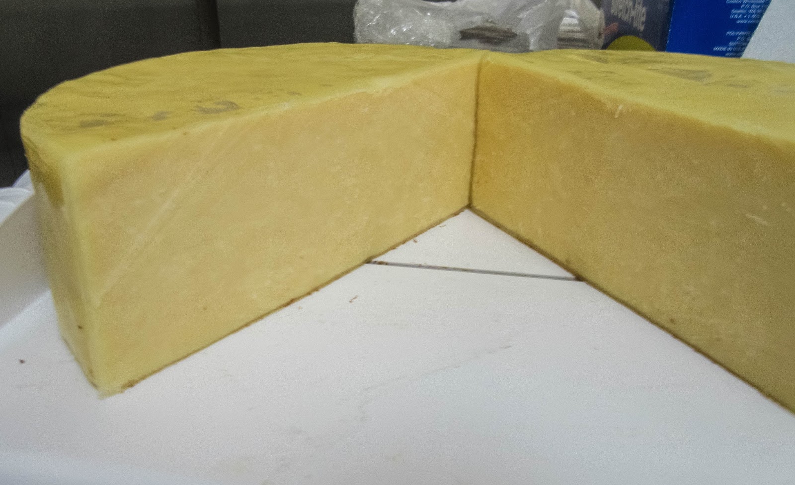 Cannundrums: Cahill's Original Irish Whiskey Cheddar