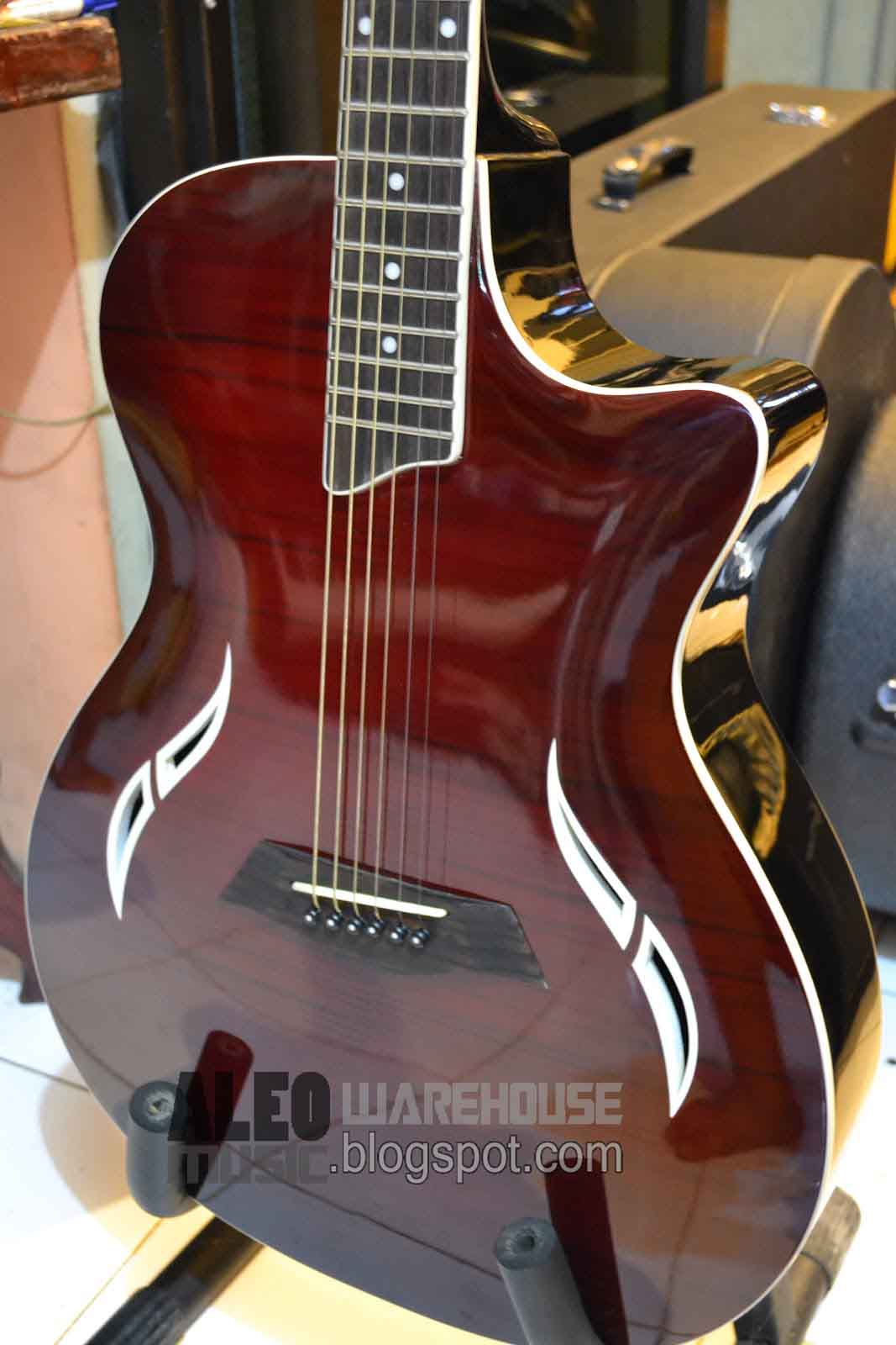 Aleo Music Warehouse: TAYLOR ACOUSTIC RED MAROON CUSTOM