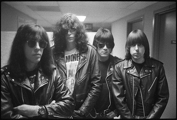 Ouça show dos Ramones transmitido pela WBUF FM em 1979