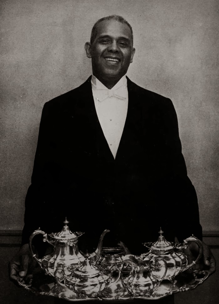 Etiquipedia: Etiquette and Duties of Butlers