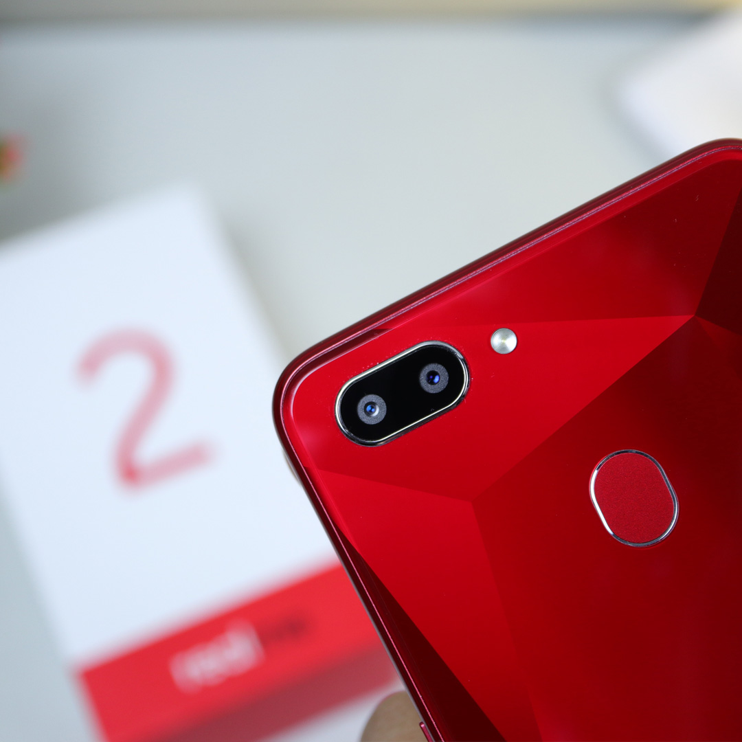 Review Realme 2, Sepertinya Anda Lupa Sesuatu...