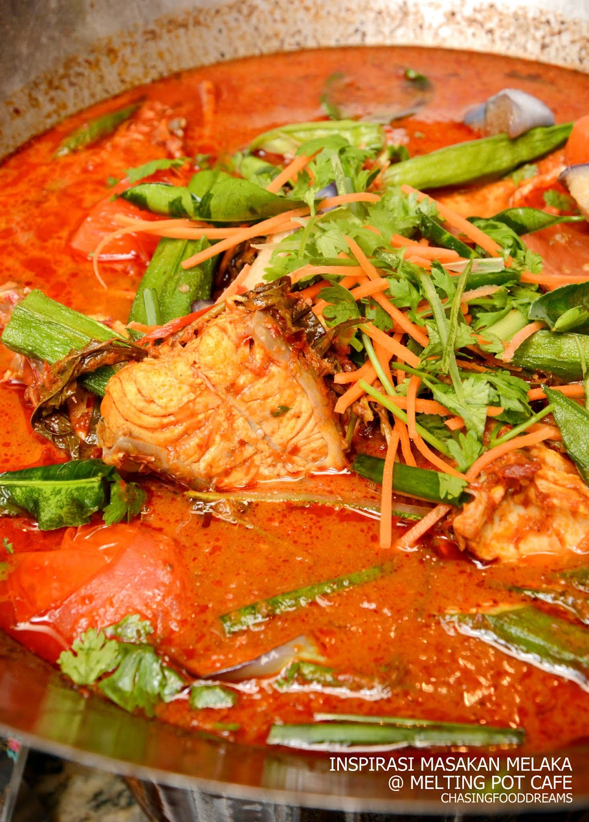 CHASING FOOD DREAMS: Buka Puasa @ Melting Pot Café, Concorde Hotel ...