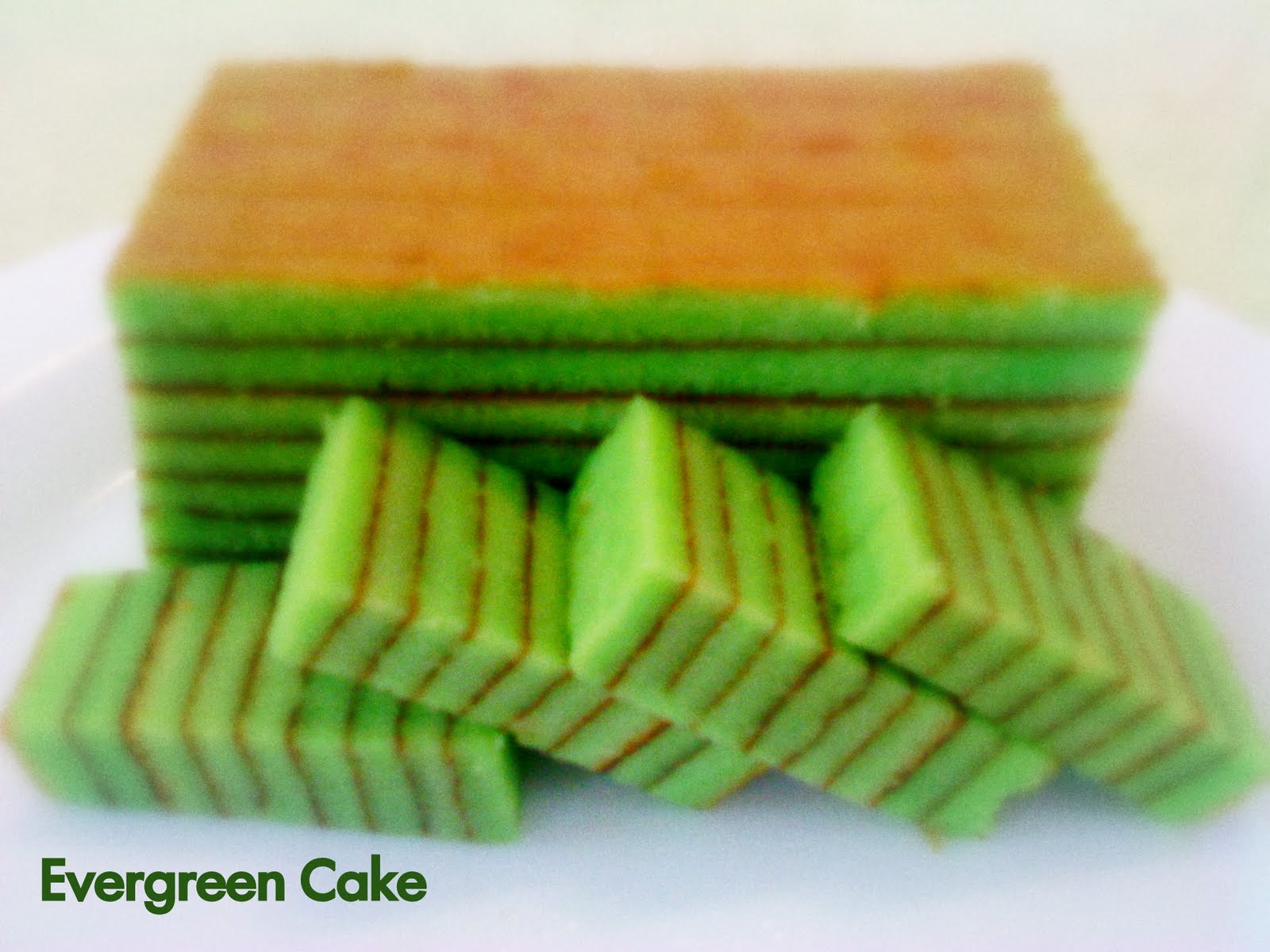 Kek Lapis Sarawak: Evergreen Layered Cakes / Kek Lapis Evergreen