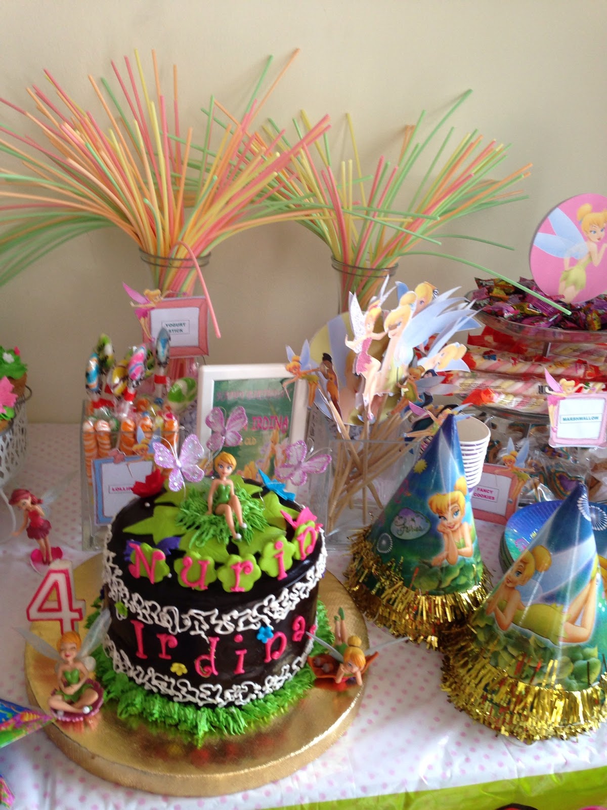 ninie cakes house: Tinkerbell Theme Candy Bar Package