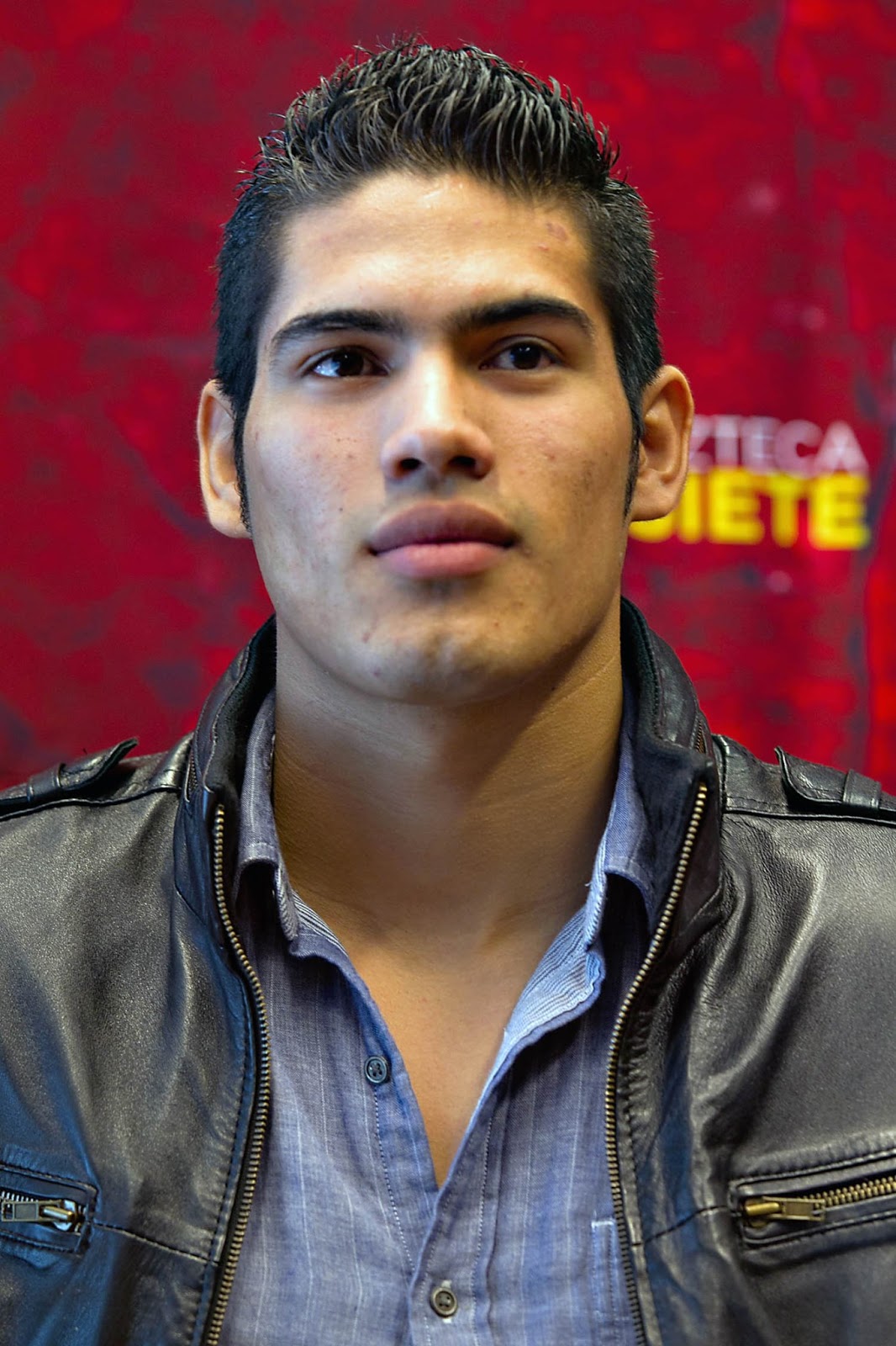 1ro. Box: GILBERTO "ZURDO" RAMÍREZ TALENTO DE TOP RANK Y ZANFER