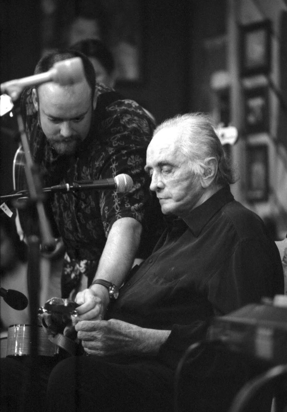 Reading Matters: New Johnny Cash book features Charlotte photographer's ...