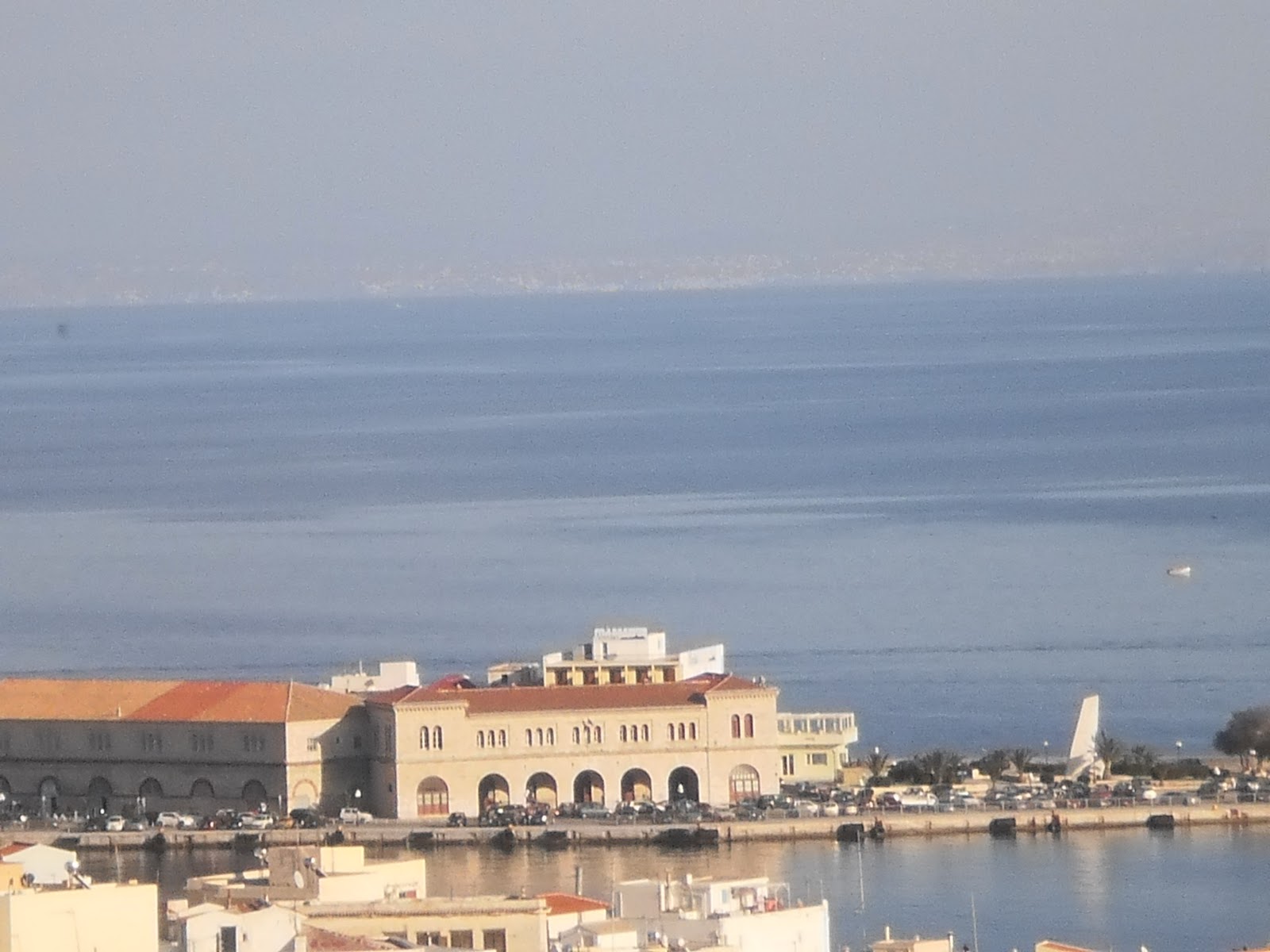 ταξιδιάρικες σκέψεις: ΣΥΡΟΣ Η ΑΡΧΟΝΤΙΣΣΑ - ΤΟ ΟΜΟΡΦΟ ΝΗΣΙ ΜΟΥ!