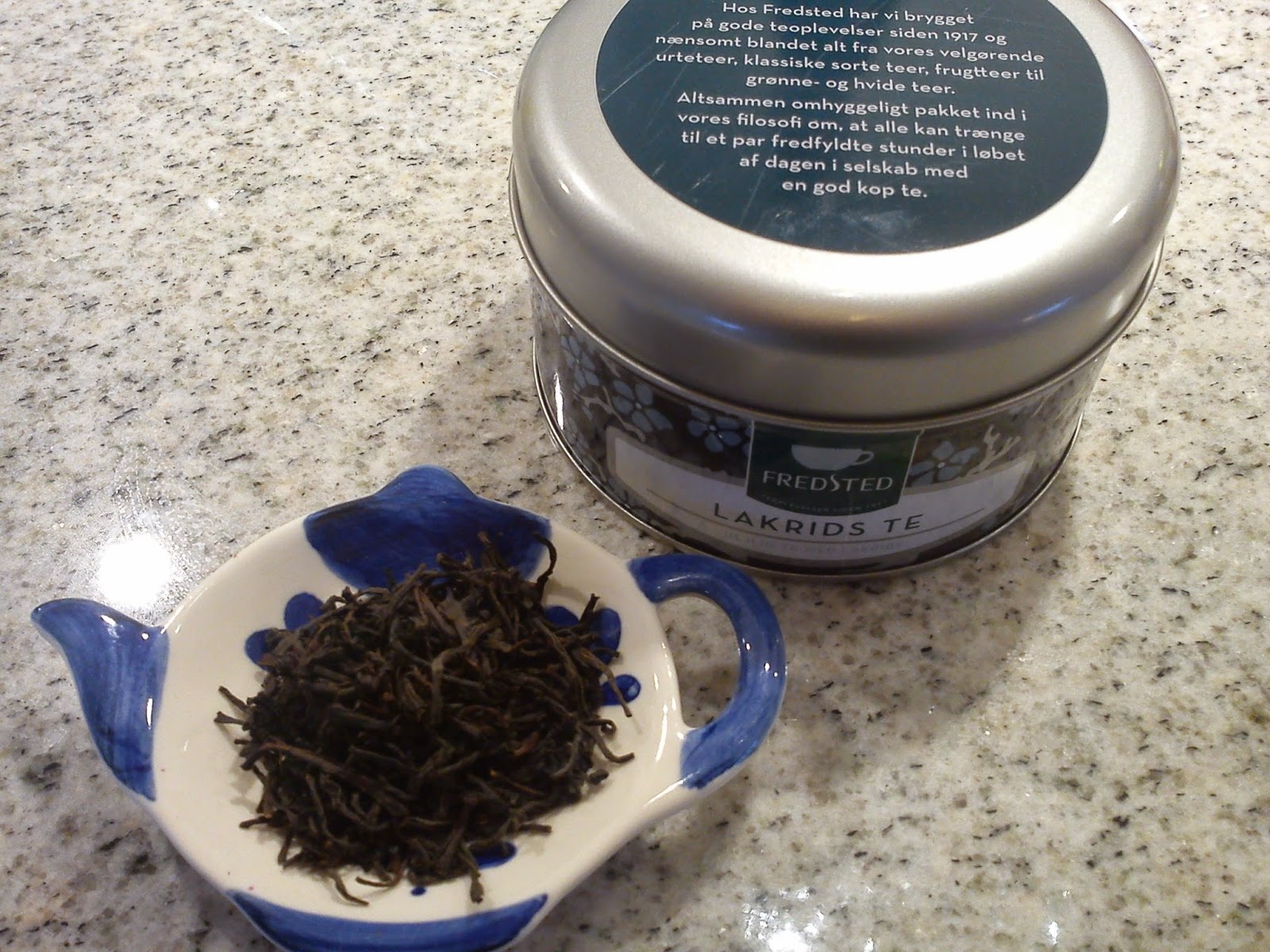 Kitchen of Kiki: Fredsted lakrids te for my tea pot 30