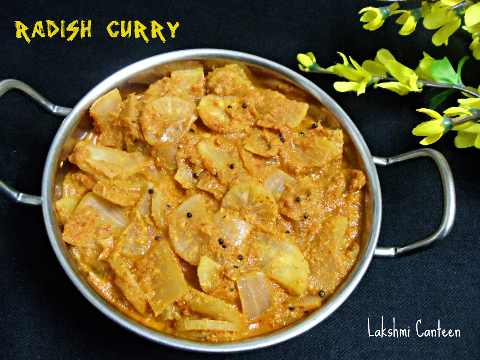 Lakshmi Canteen: Moolangi Buthi (Coconut based Radish Curry)