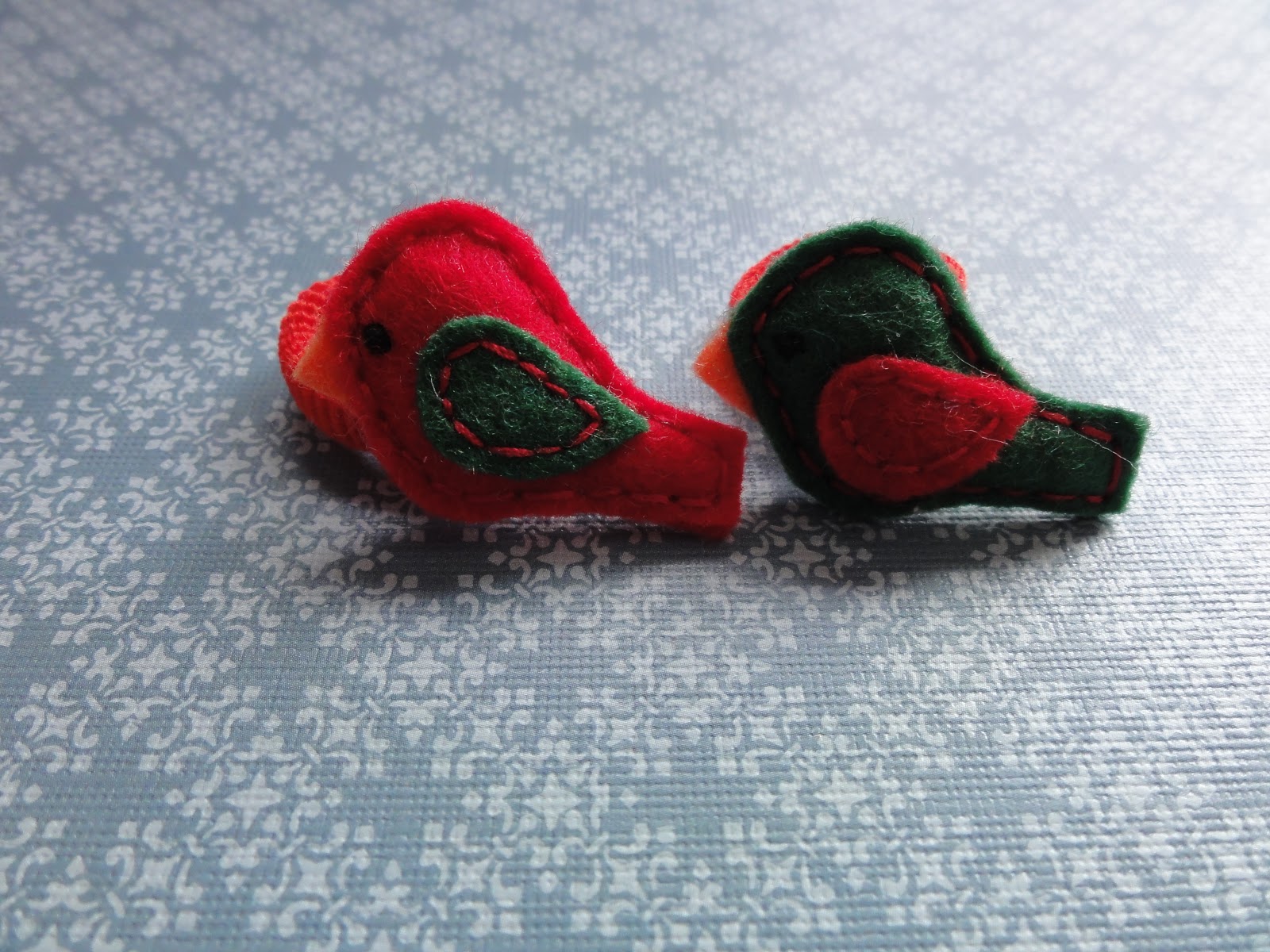 cositas lindas: PAJARITOS DE FIELTRO PARA EL PELO