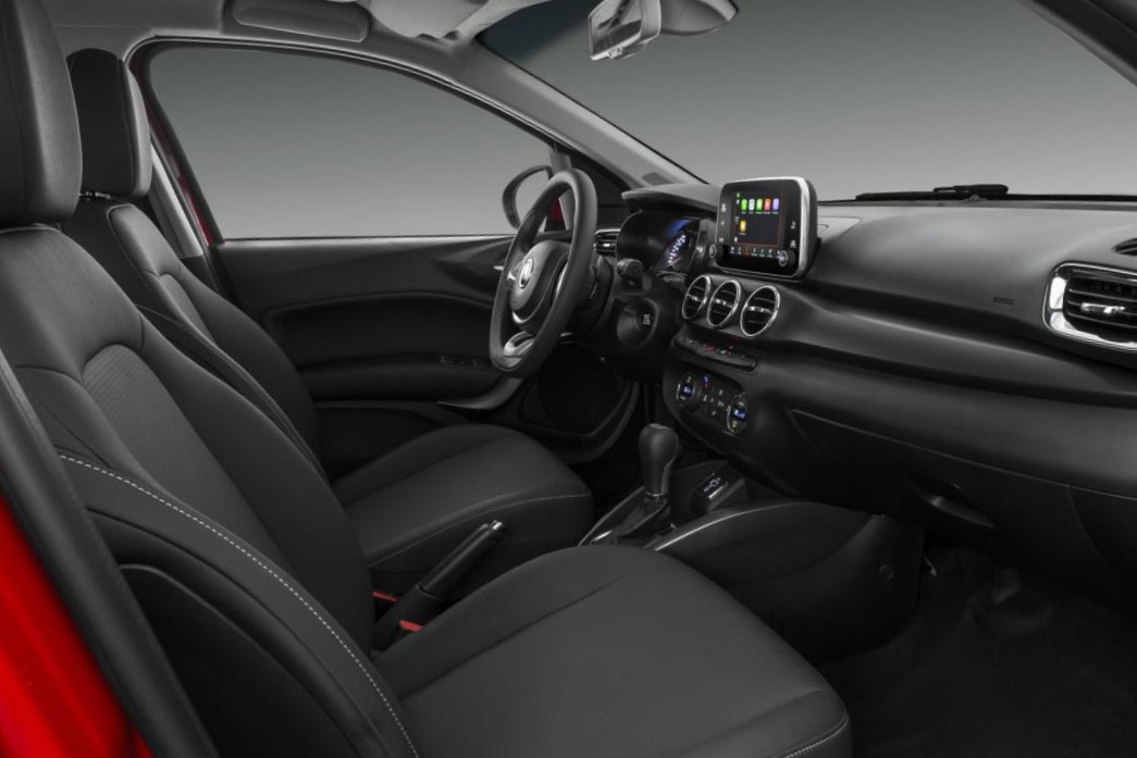 Fiat Cronos, revelado na Argentina, está pronto para lançamento no Brasil