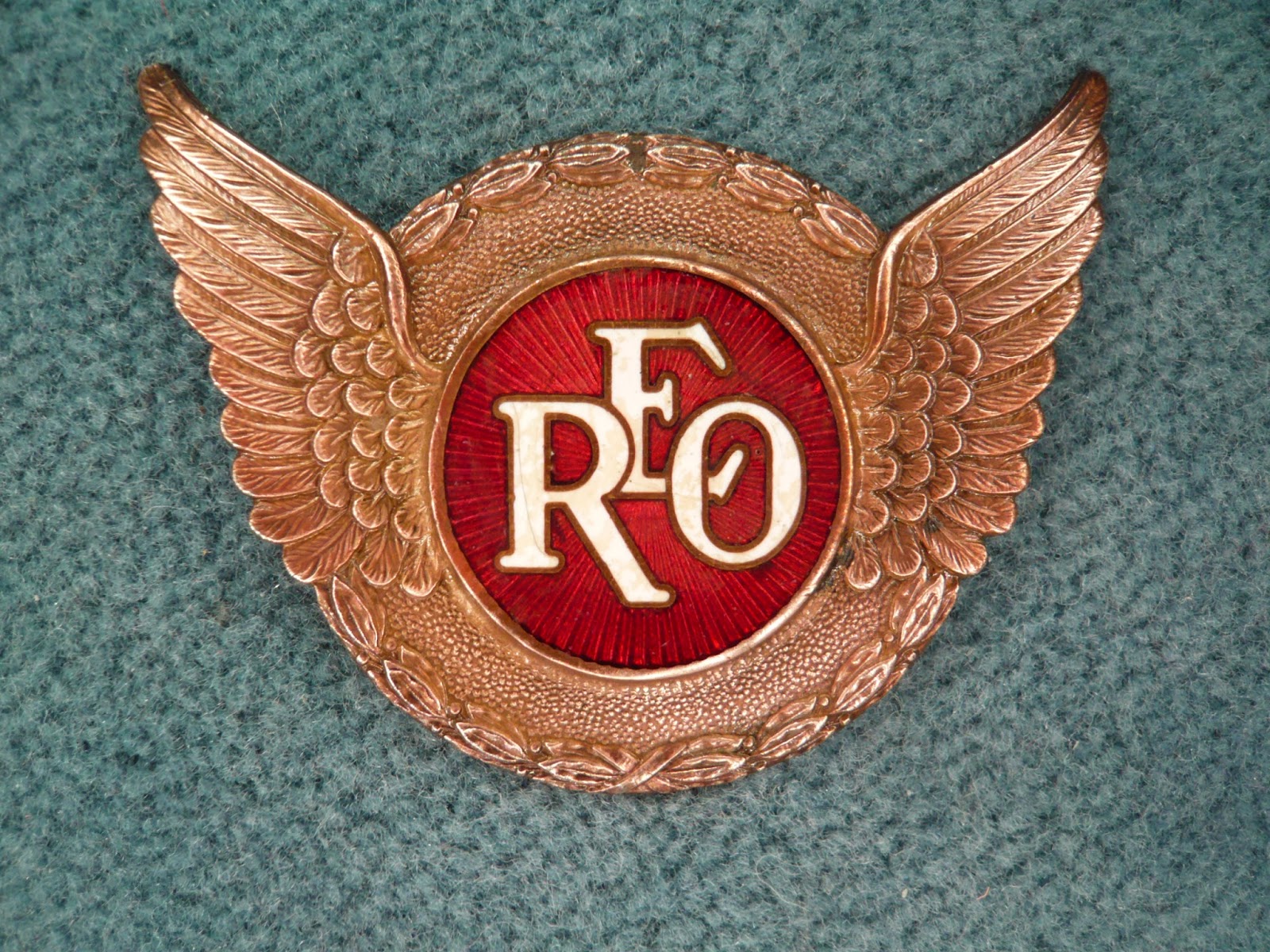 RadiatorEmblems: REO / USA