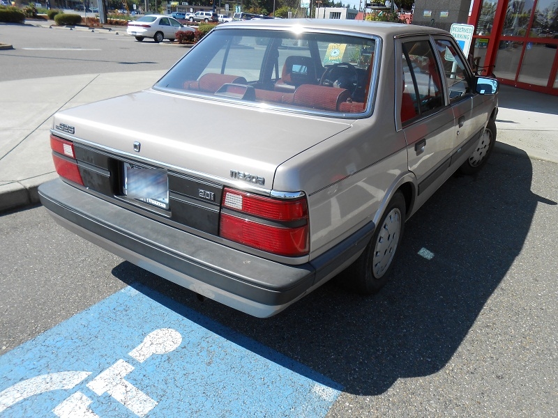 Seattle's Parked Cars: 1986 Mazda 626 2.0i Seattle's Parked Cars: 1986 Mazda 626 2.0i