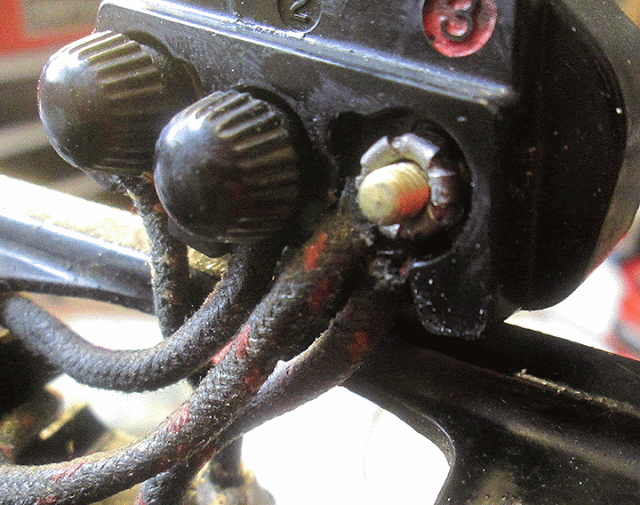 My Sewing Machine Obsession: Featherweight motor; Singer 221 motor