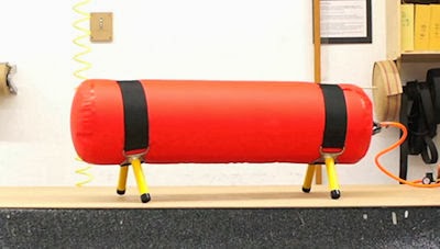 The Presurfer: Inflatable Emergency Bench