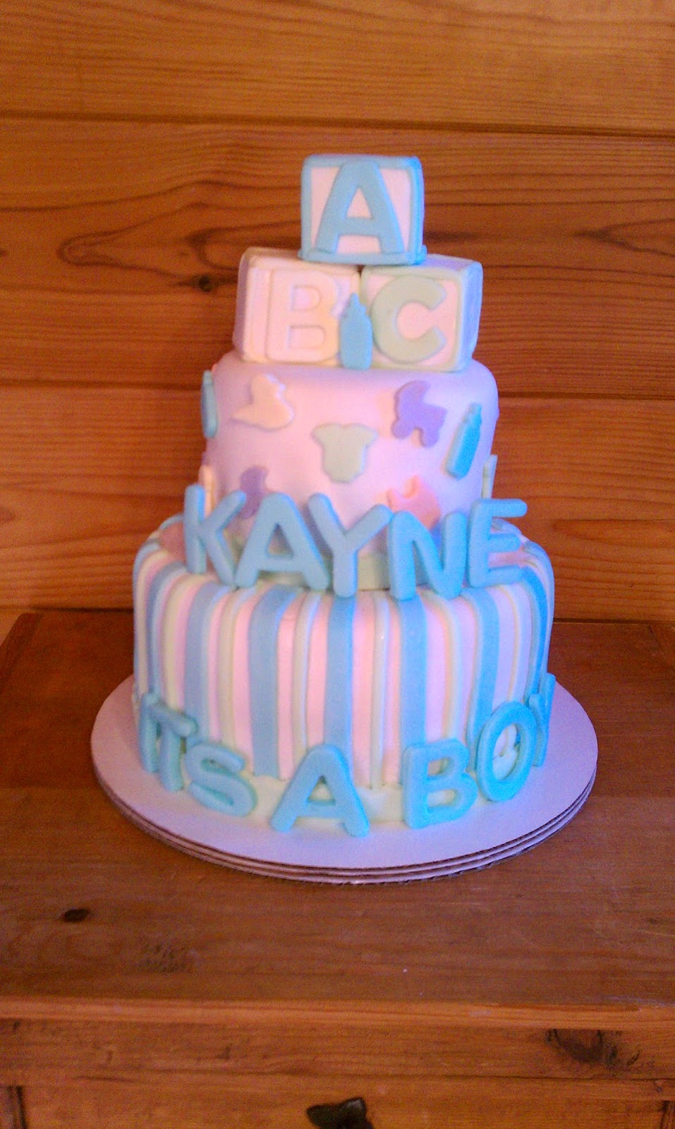 Hallie's Cakes & Cupcakes: My Creations