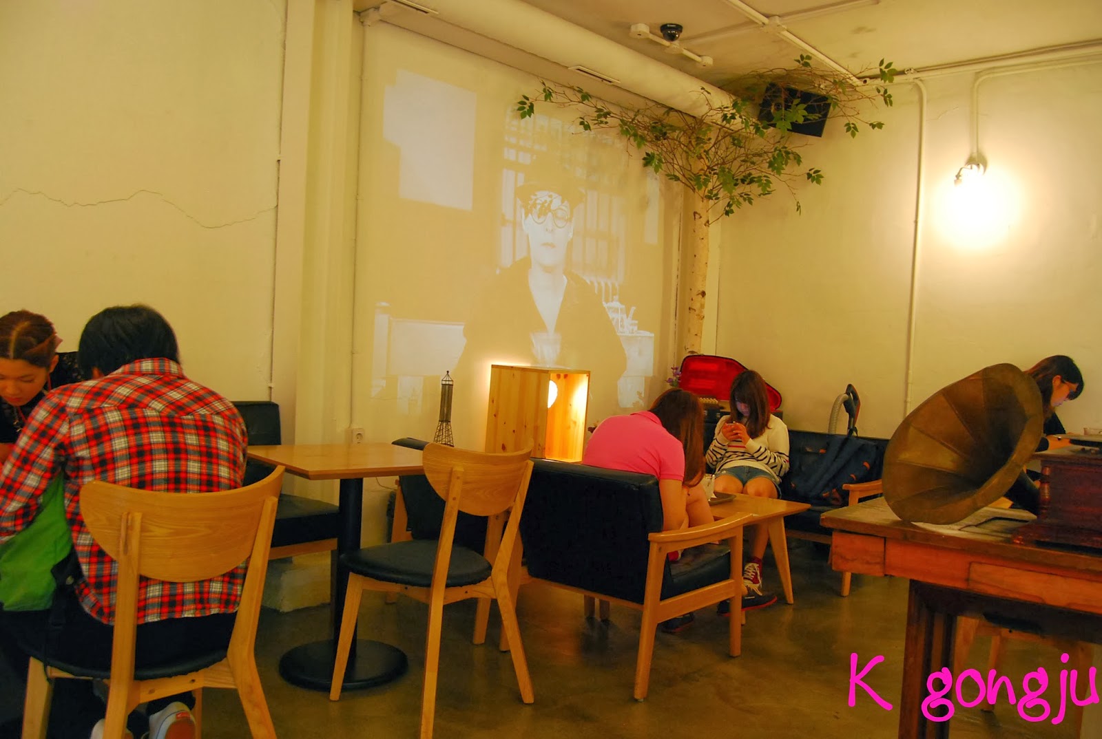 K GongJu: Mouse Rabbit (마우스레빗) cafe