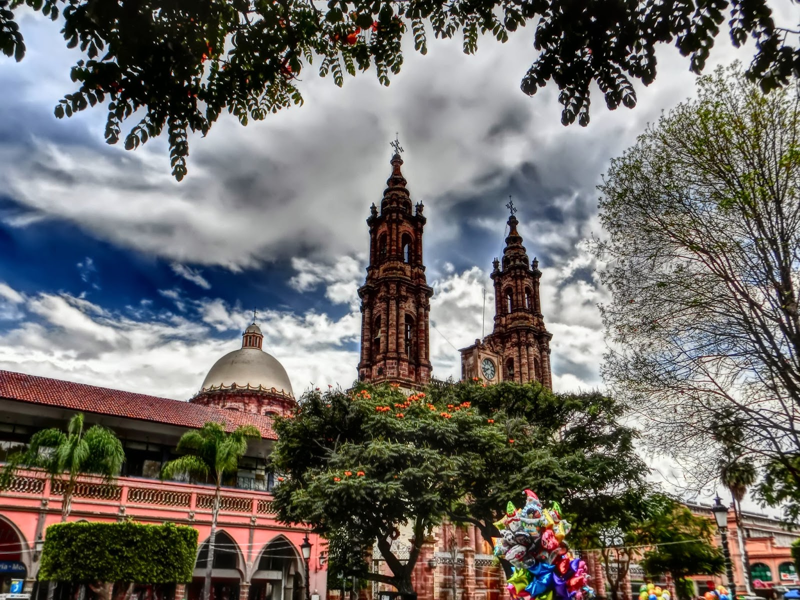 Jaime Ramos Méndez: Catedral de Zamora en Michoacán - Fotografía de ...