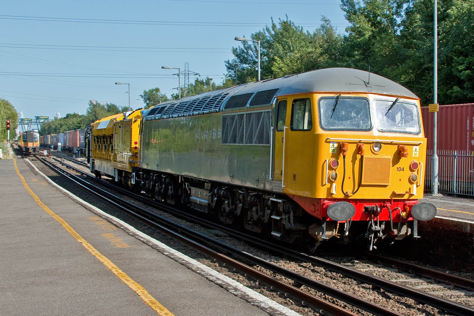 47s and other Classic Power at Southampton: 56104 + Railvac RAUK-4 to ...