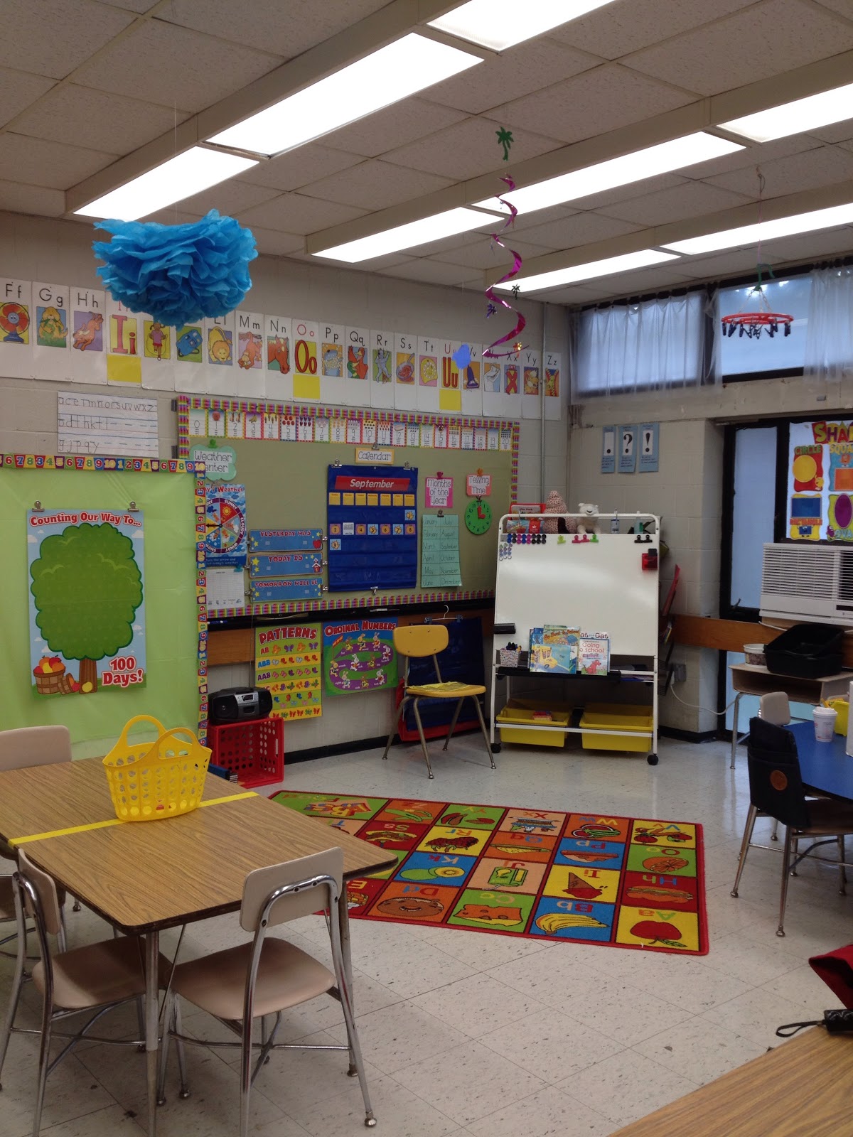 What's Working This Year in Second?: How to Make a Small Classroom Work