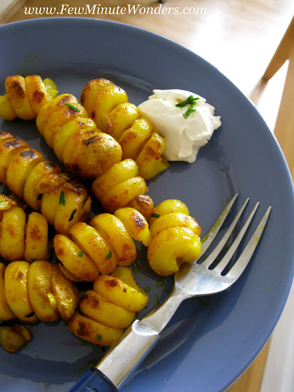 Curly Roasted Potatoes : Using The Potato Spiral - Few Minute Wonders