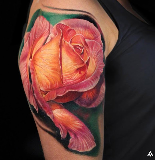 Suzy Homefaker: Beautiful Realistic Rose Tattoo's