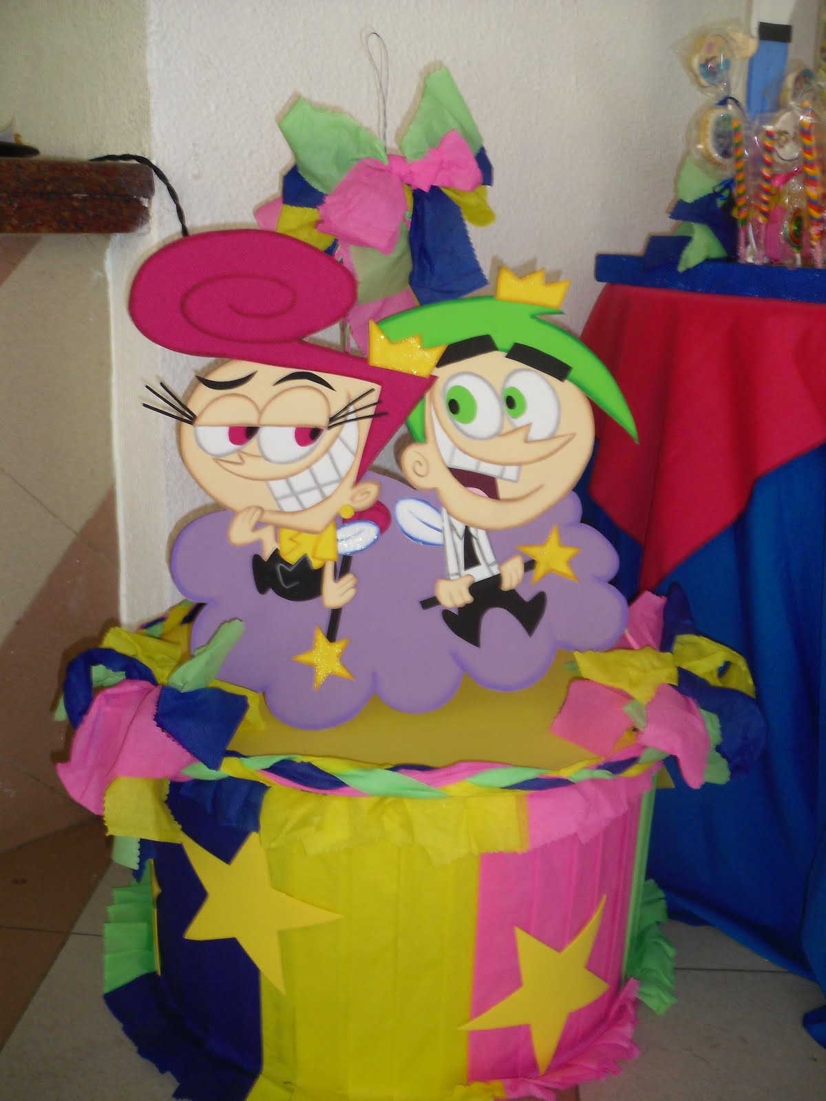 Piñatas en foami campanita - Imagui