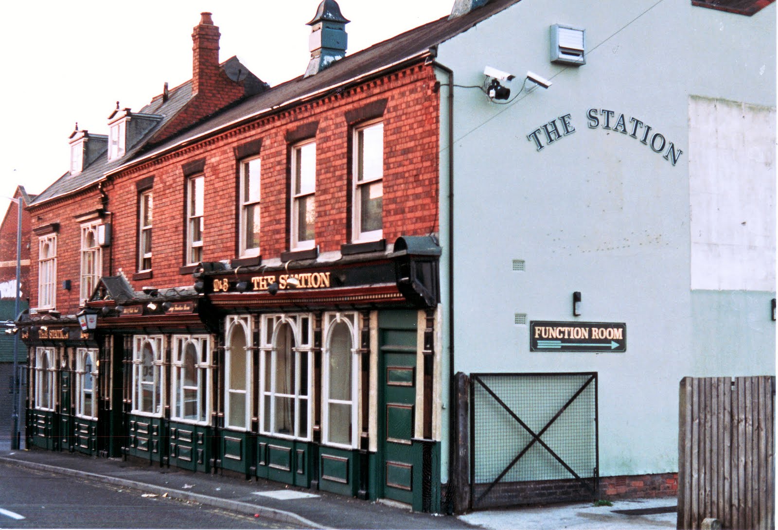 Pubs: Then & Now: #005 Bristol Pear, Selly Oak : 1996 to 2011