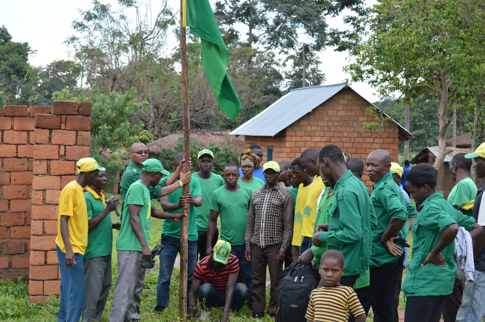 MATUKIO @ MICHUZI BLOG: UVCCM WILAYA YA GEITA YAVUNA VIJANA 50 WA CHADEMA